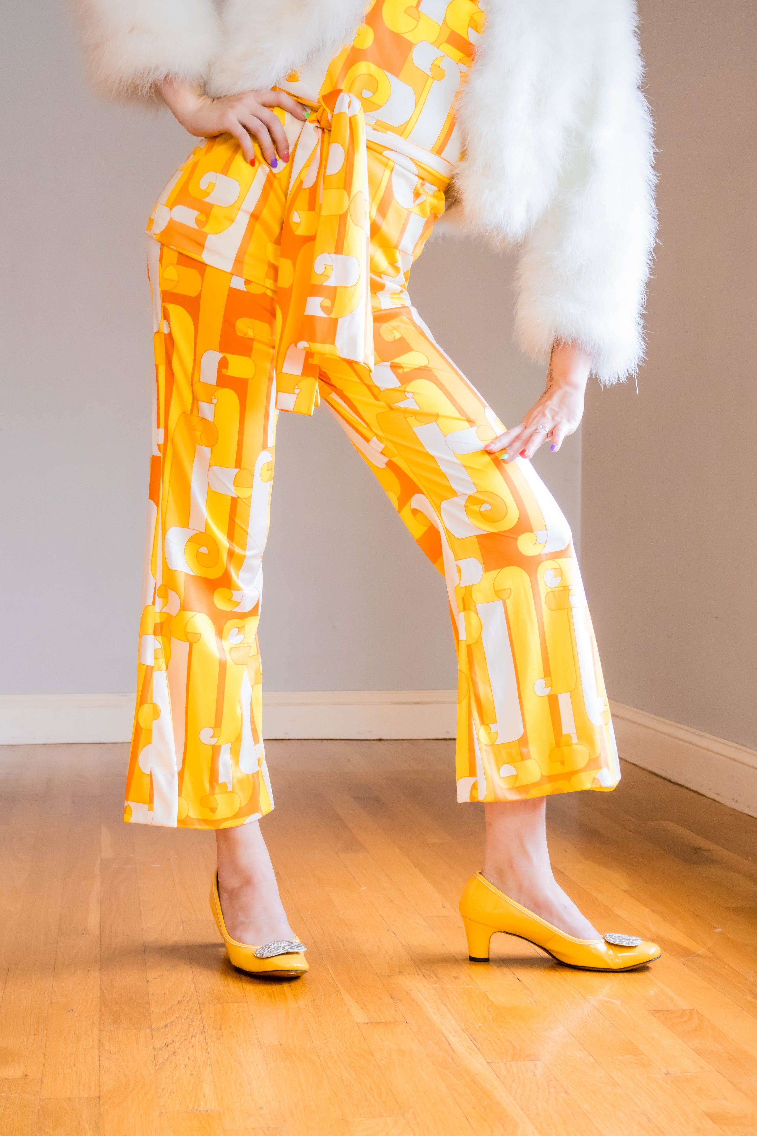 70’s Sunshine Bright Yellow Psychedelic Scroll Print 3 Piece Set Bell ...